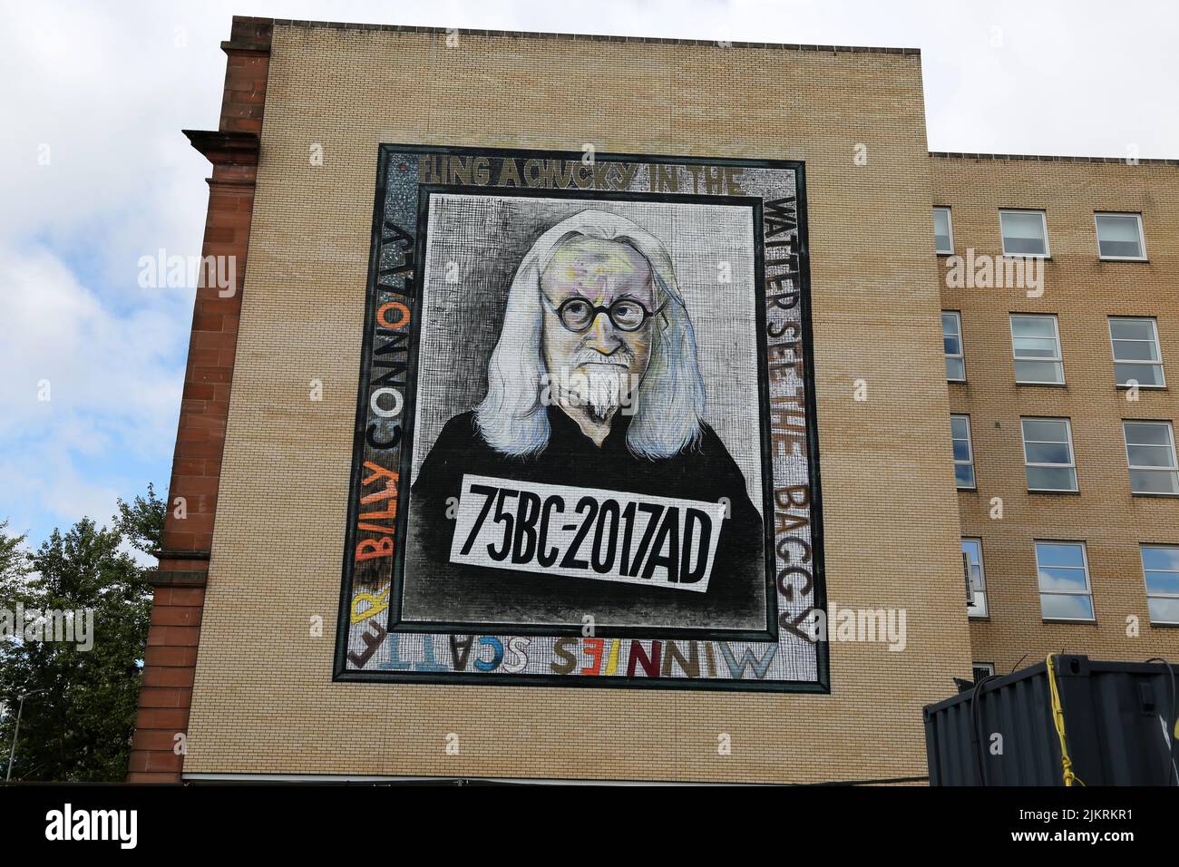 Osbourne Street, Glasgow, Scotland, UK. Mural of Billy Connolly In ...