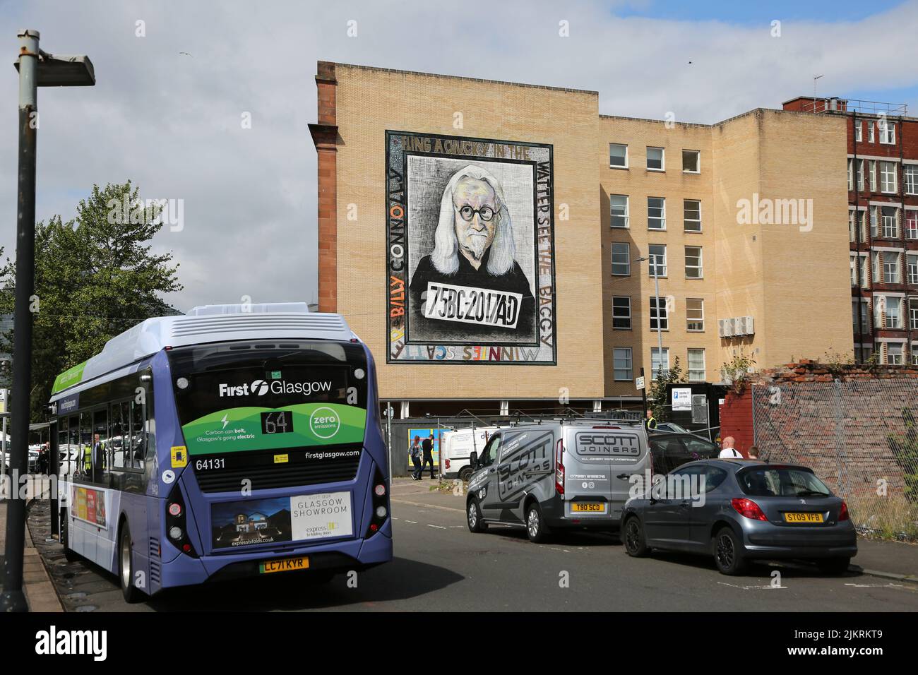 Osbourne Street, Glasgow, Scotland, UK. Mural of Billy Connolly In ...