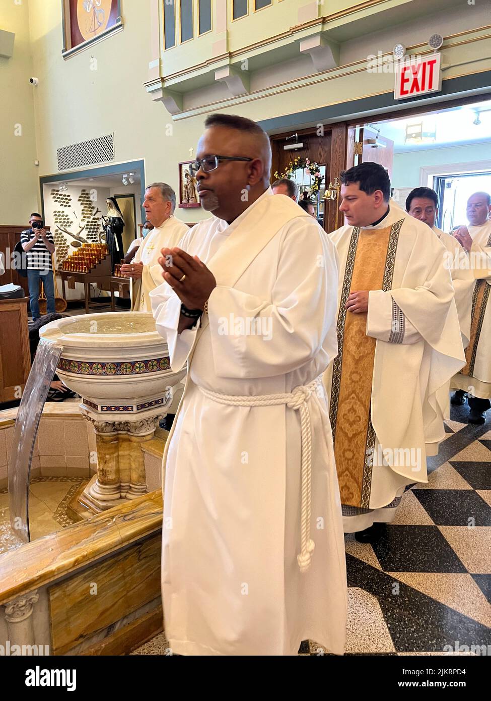 Procession catholic mass hi-res stock photography and images - Alamy