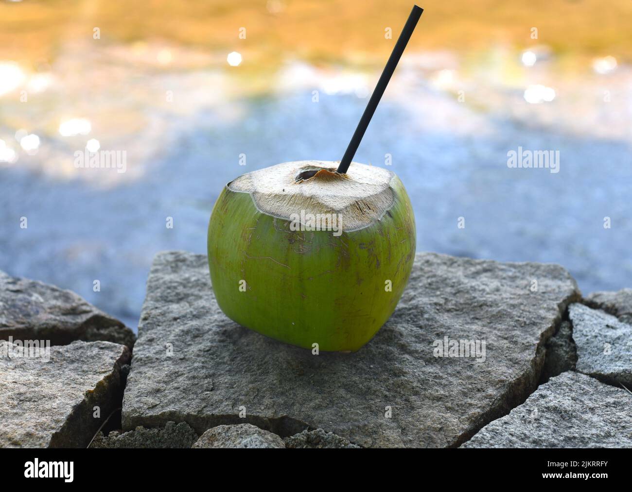 Coconut straw hi-res stock photography and images - Alamy