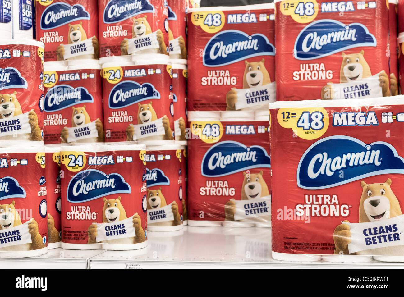 Indianapolis - Circa July 2022: Charmin toilet paper and toilet tissue ...