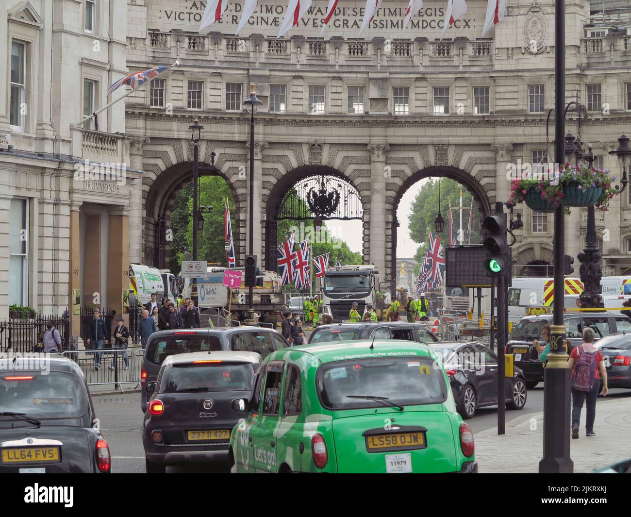 In the heart of London crowds and traffic are blocked under Admiralty ...