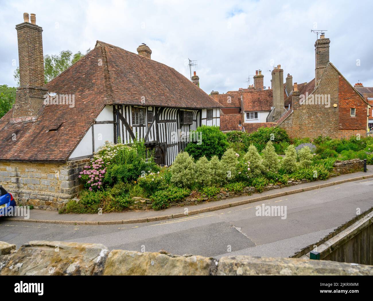 The Pilgrims Rest wedding venue and other historic houses in Park Lane ...