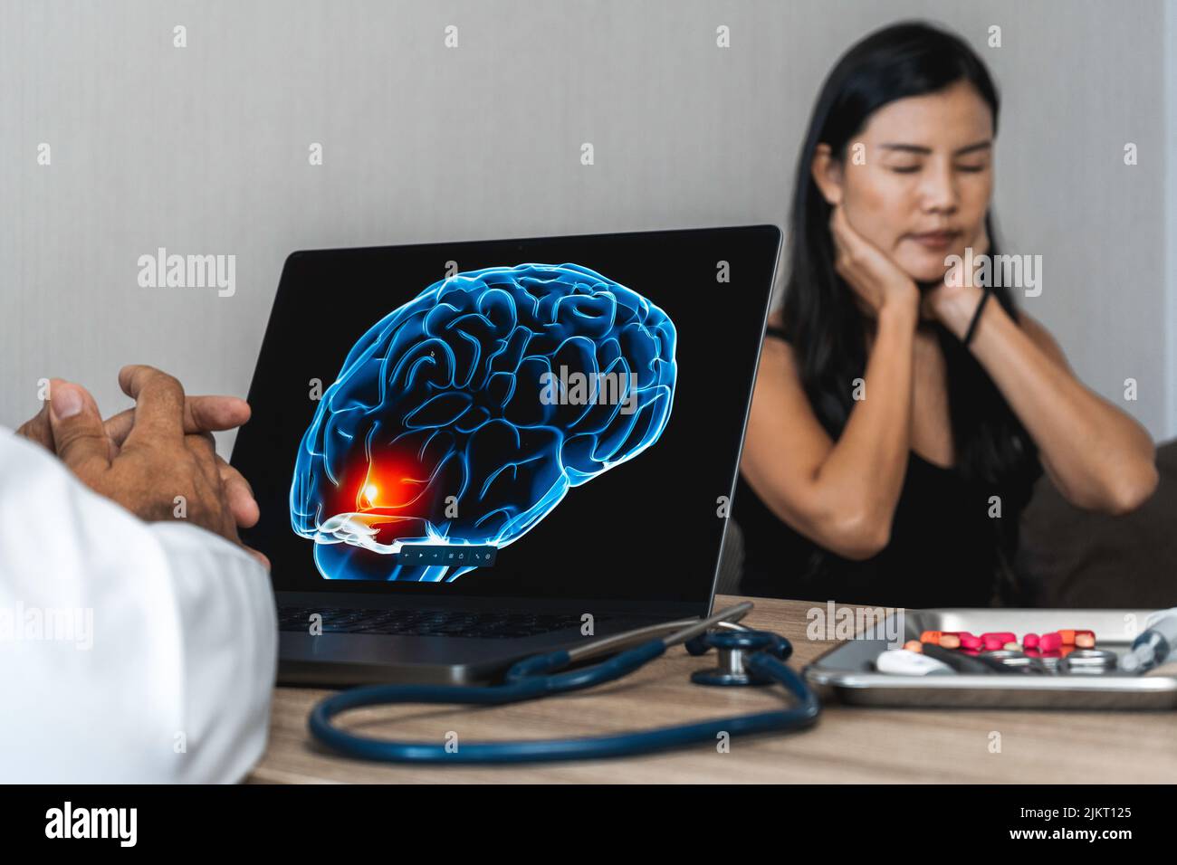 Traumatic brain injury mri hi-res stock photography and images - Alamy