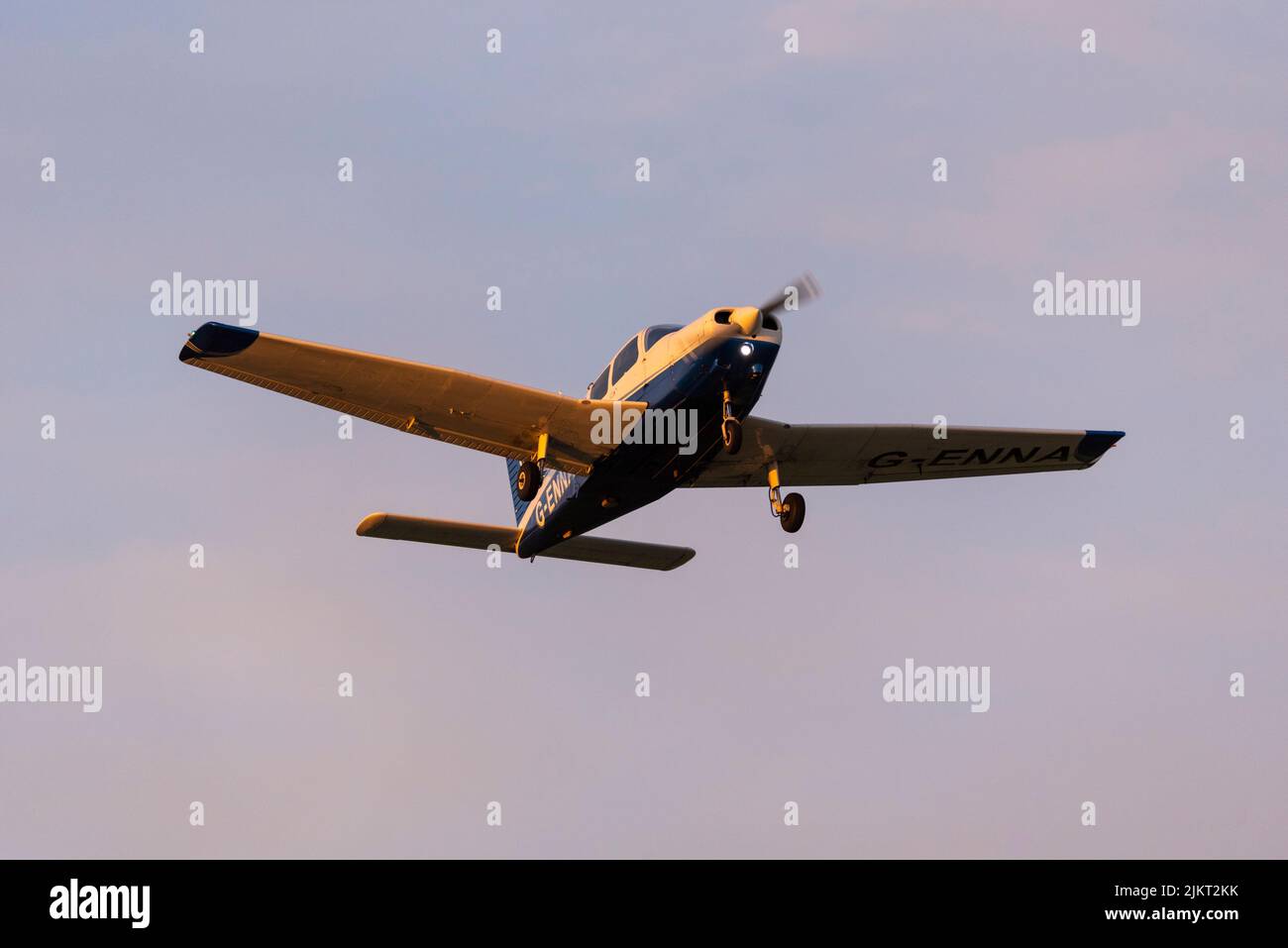 Piper PA-28-161 Cherokee Warrior II of Falcon Flying Services taking ...