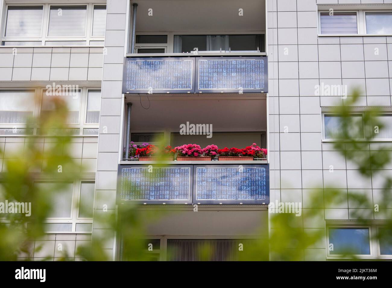 solar energy housing estate in Cologne-Bocklemuend, photovoltaic array ...