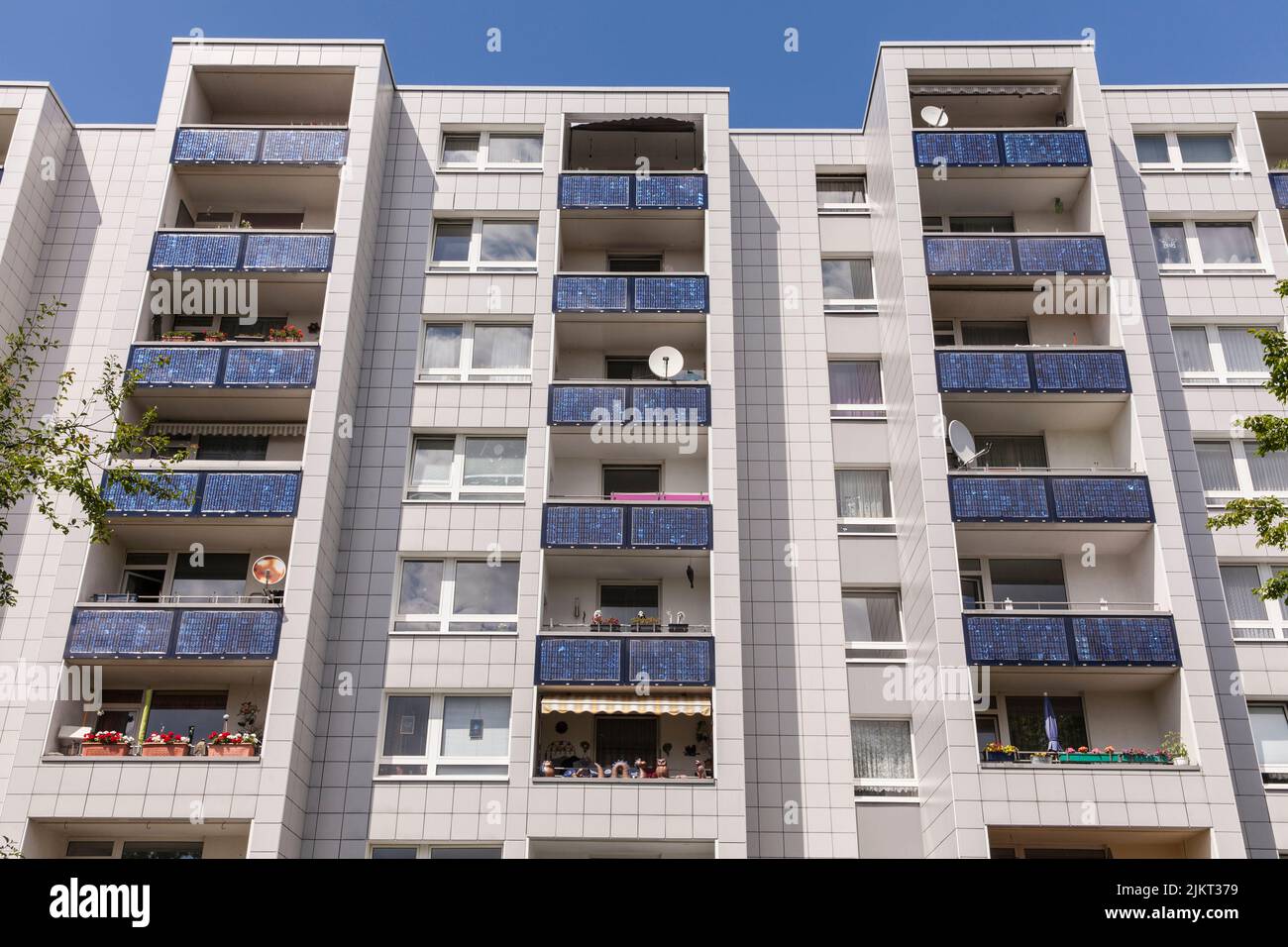 solar energy housing estate in Cologne-Bocklemuend, photovoltaic array ...