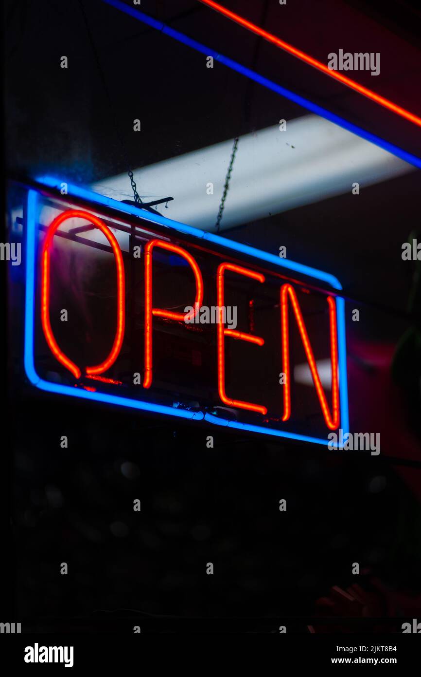 Neon open sign hi-res stock photography and images - Alamy
