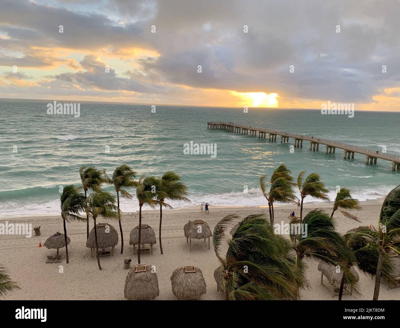 Beautiful sunset at Newport Pier in Miami Stock Photo - Alamy