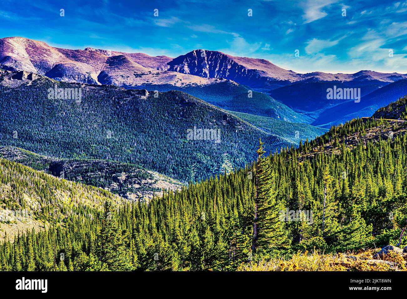 Vibrant mountain colors hi-res stock photography and images - Alamy