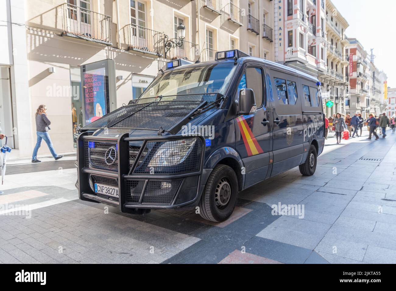 Mercedes sprinter delivery van hi-res stock photography and images - Alamy