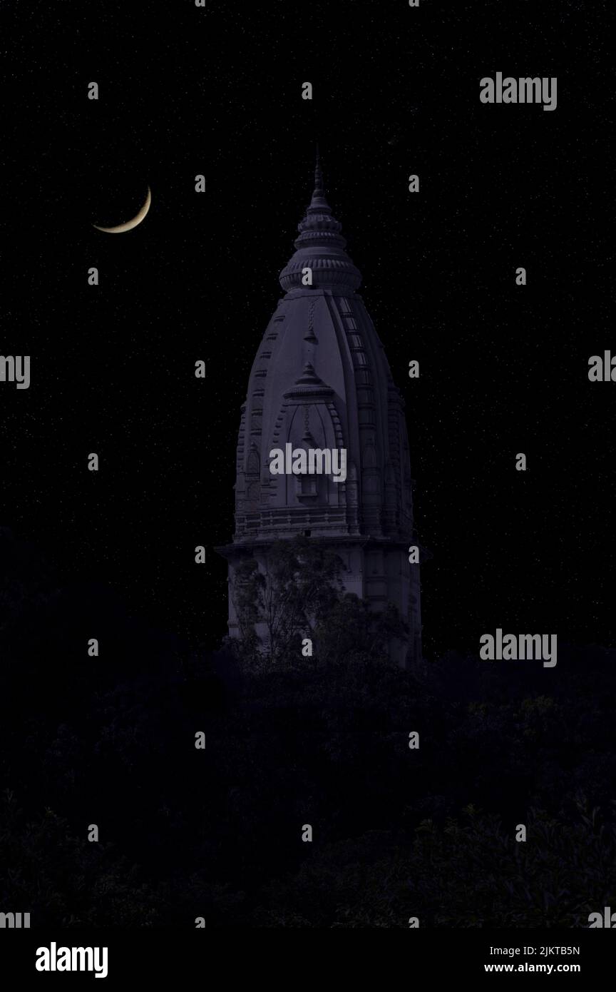 Hindu temple shrine varanasi hi-res stock photography and images - Alamy