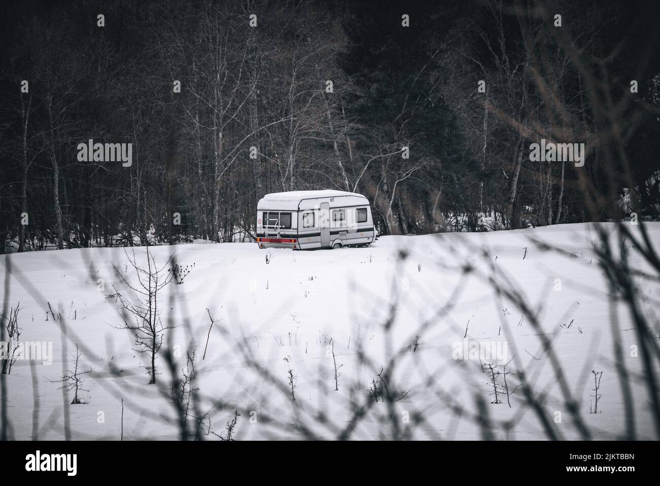 Snow white house hi-res stock photography and images - Alamy