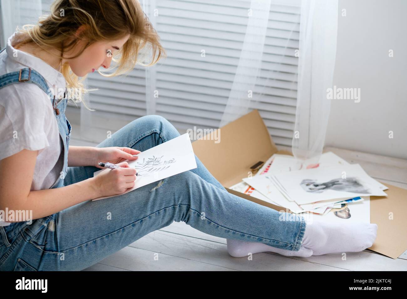 art lifestyle drawing self expression girl picture Stock Photo - Alamy