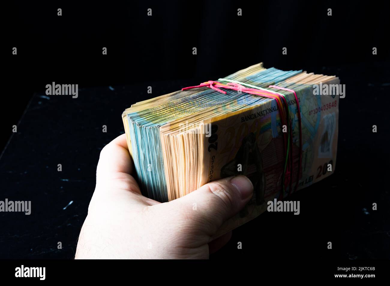 100 lei banknotes hi-res stock photography and images - Alamy