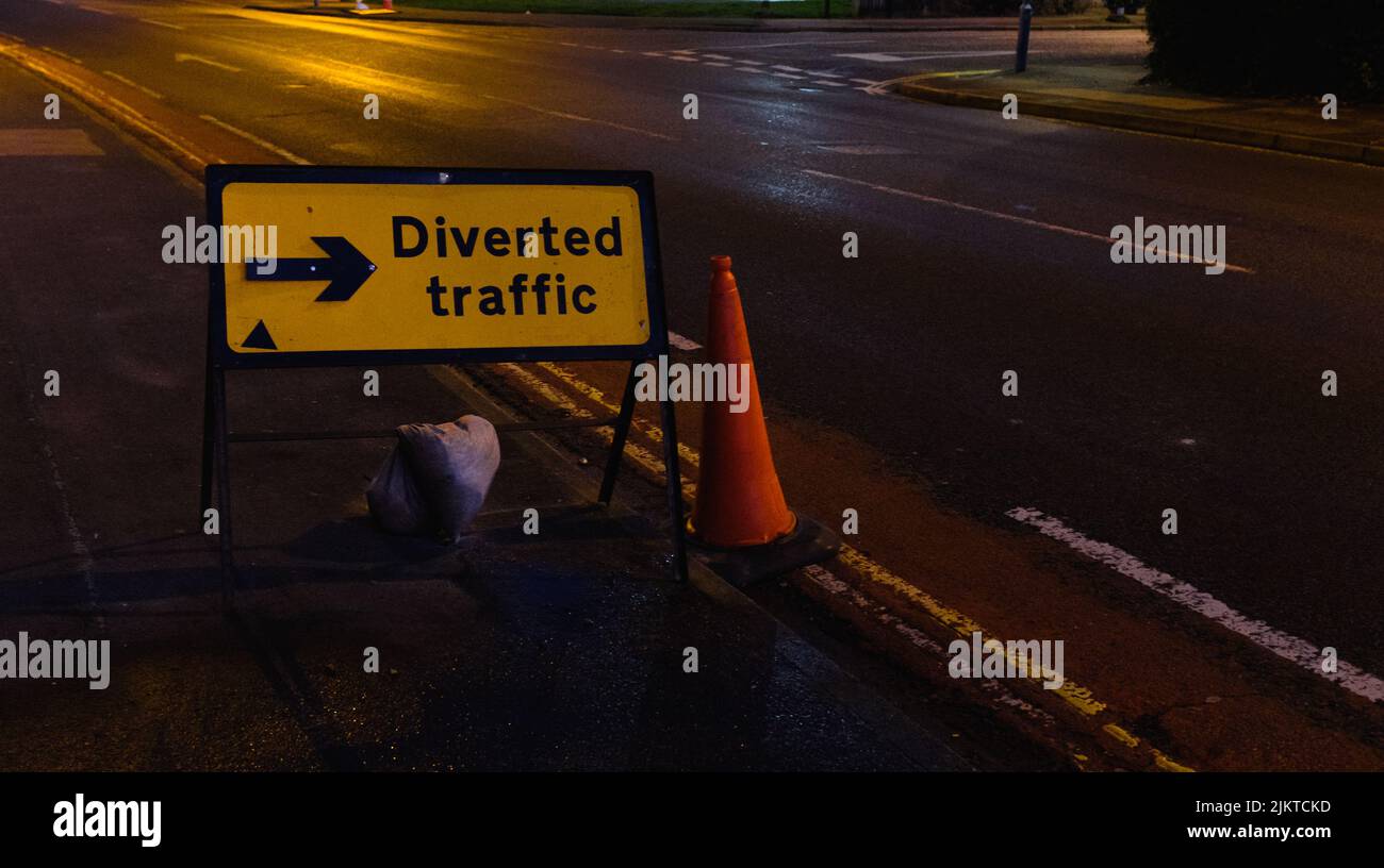 Temporary road sign hi-res stock photography and images - Alamy