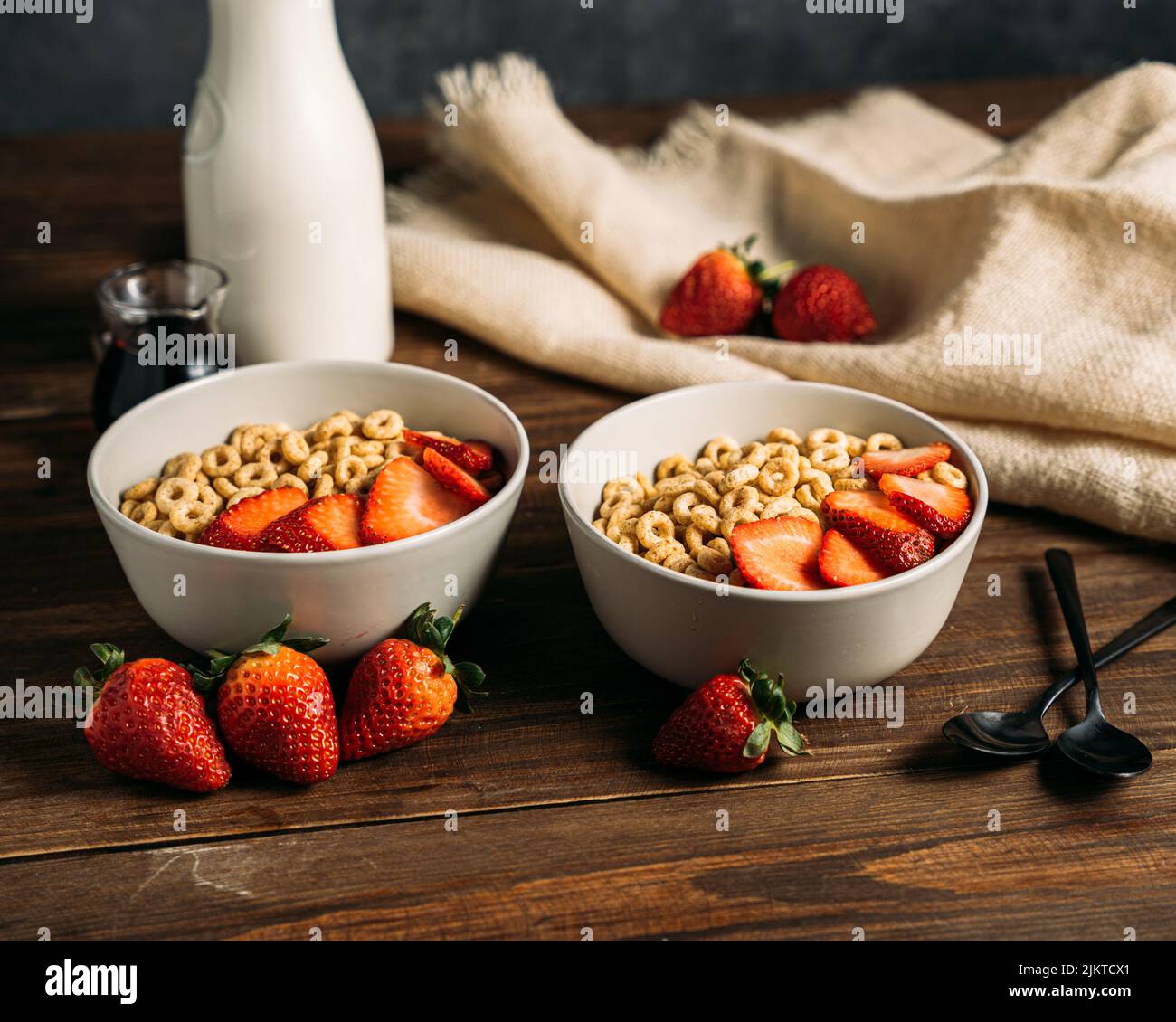 Cheerios hi-res stock photography and images - Alamy