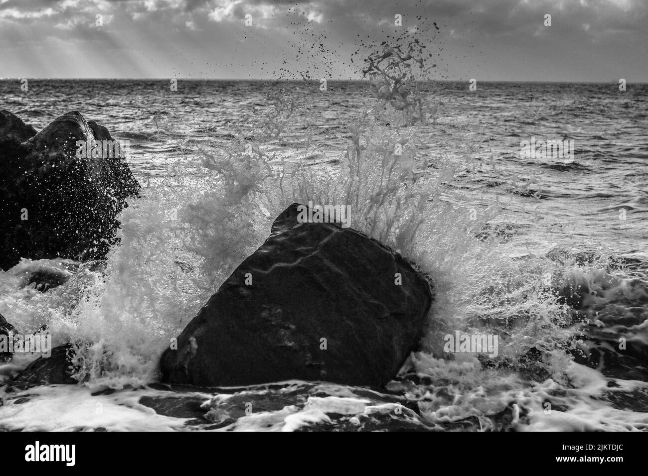 Crashing wave Black and White Stock Photos & Images - Alamy