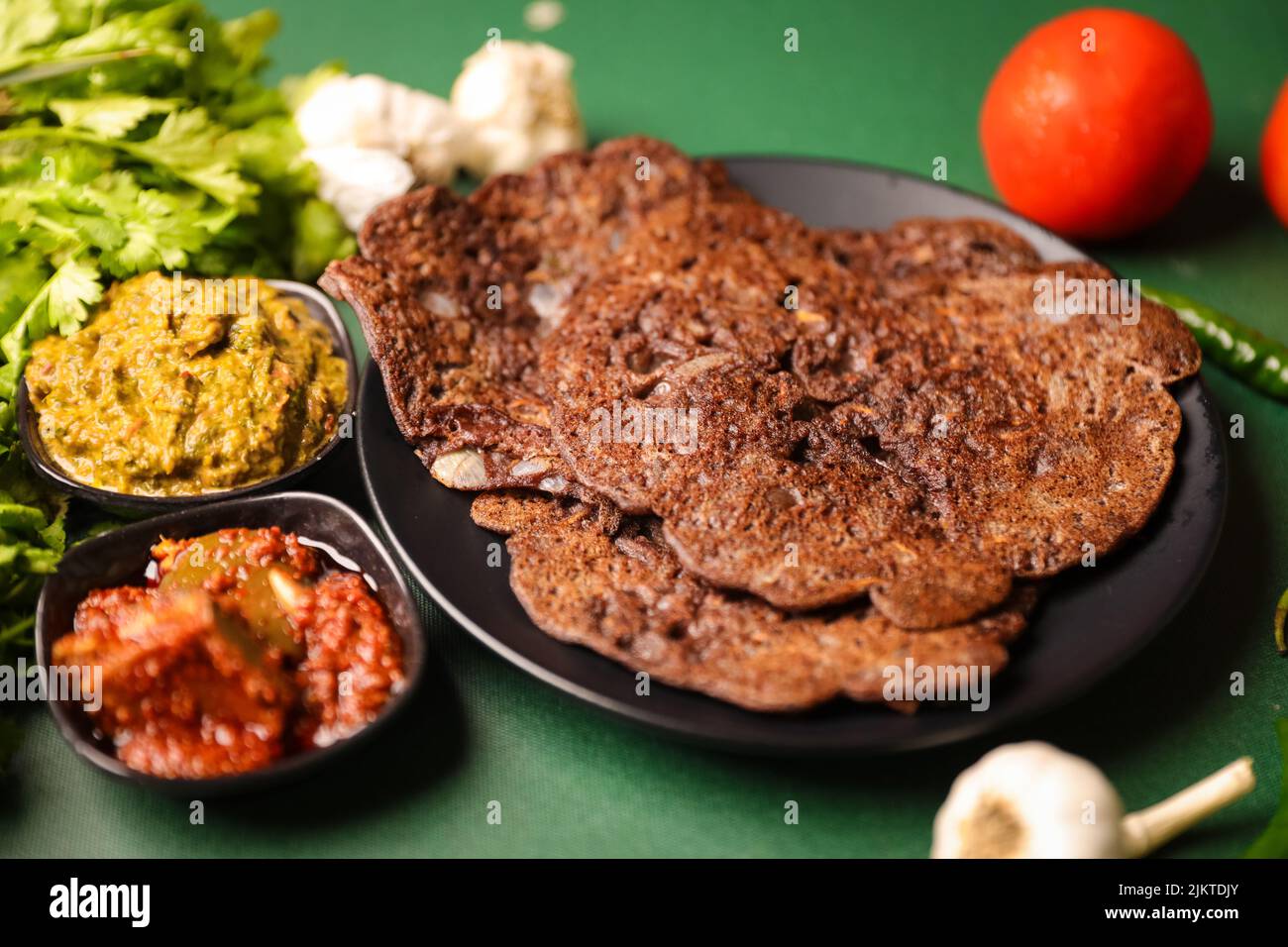 Indian plate hi-res stock photography and images - Alamy