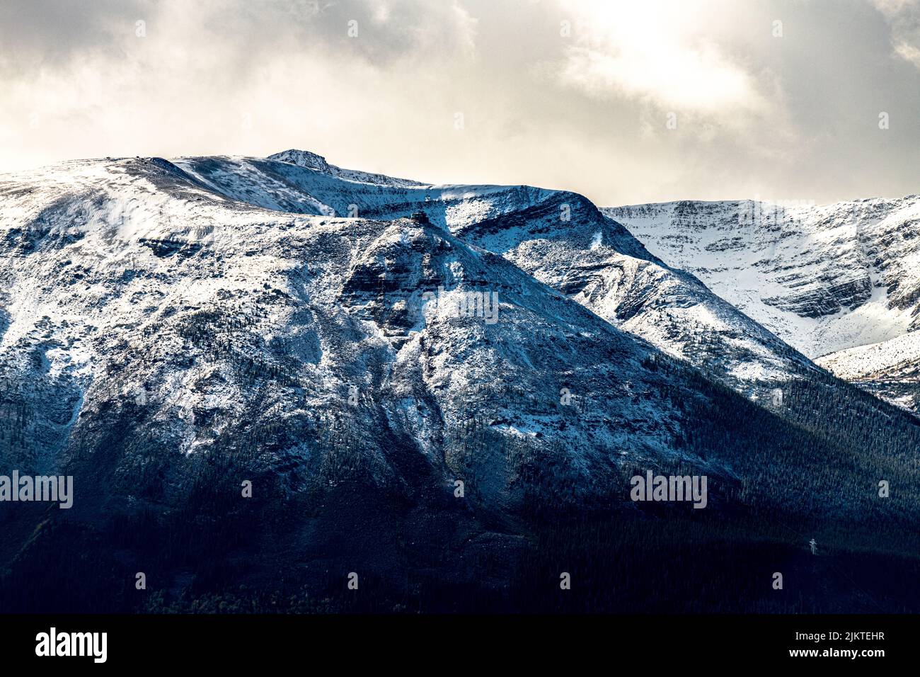 The beautiful winter landscape with mountains. Canadian nature. Banff ...