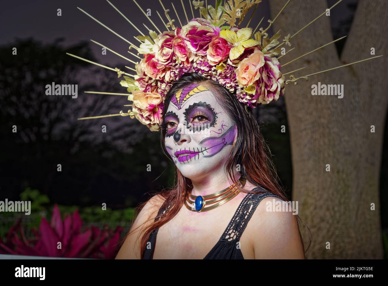Day of the dead catrina costume hi-res stock photography and images - Alamy