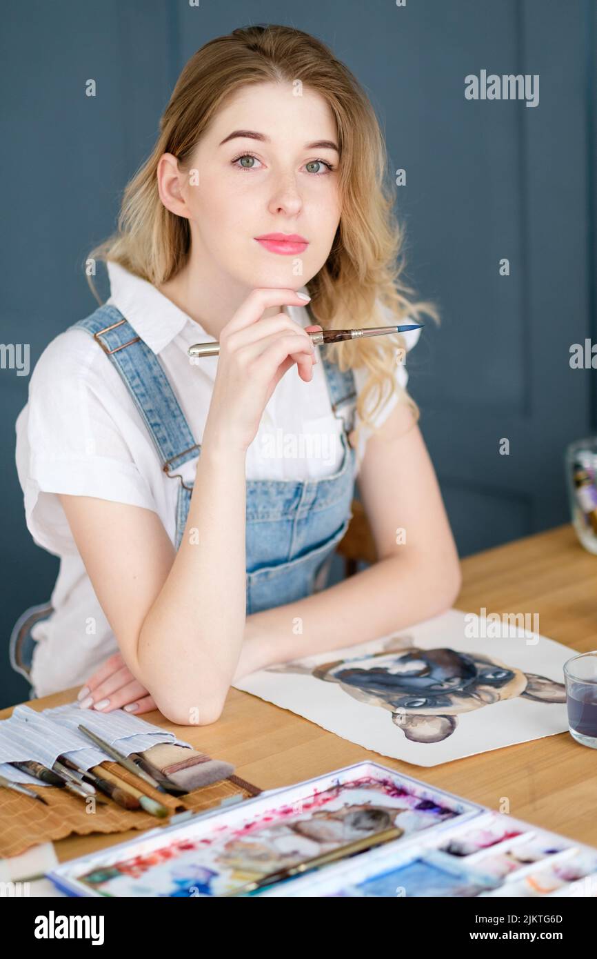 art lifestyle drawing self expression girl picture Stock Photo - Alamy