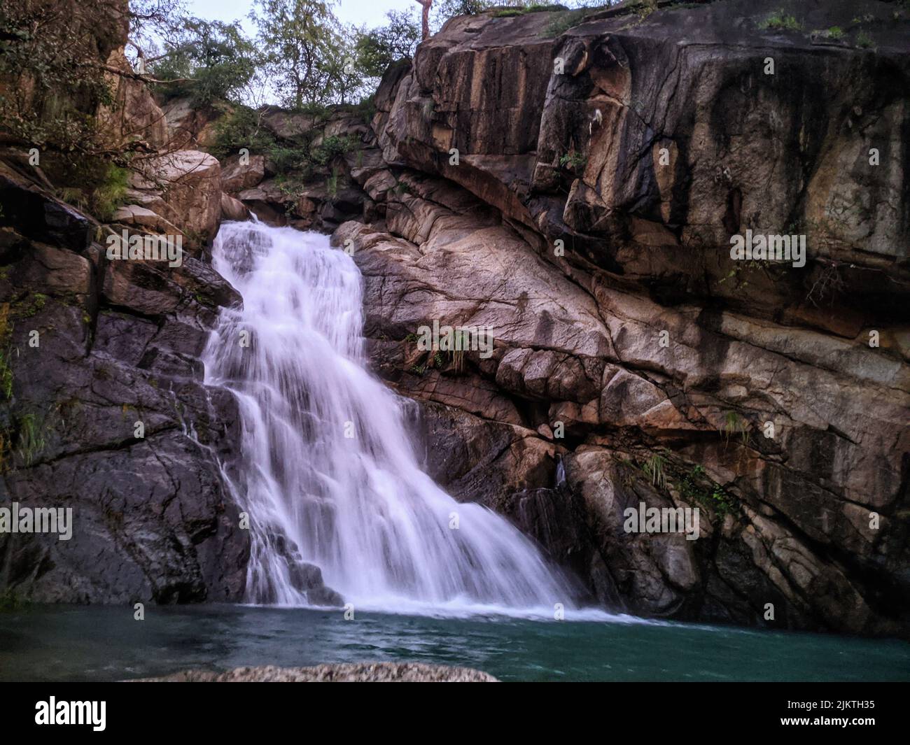 Beautiful natural spring waterfall hi-res stock photography and images ...