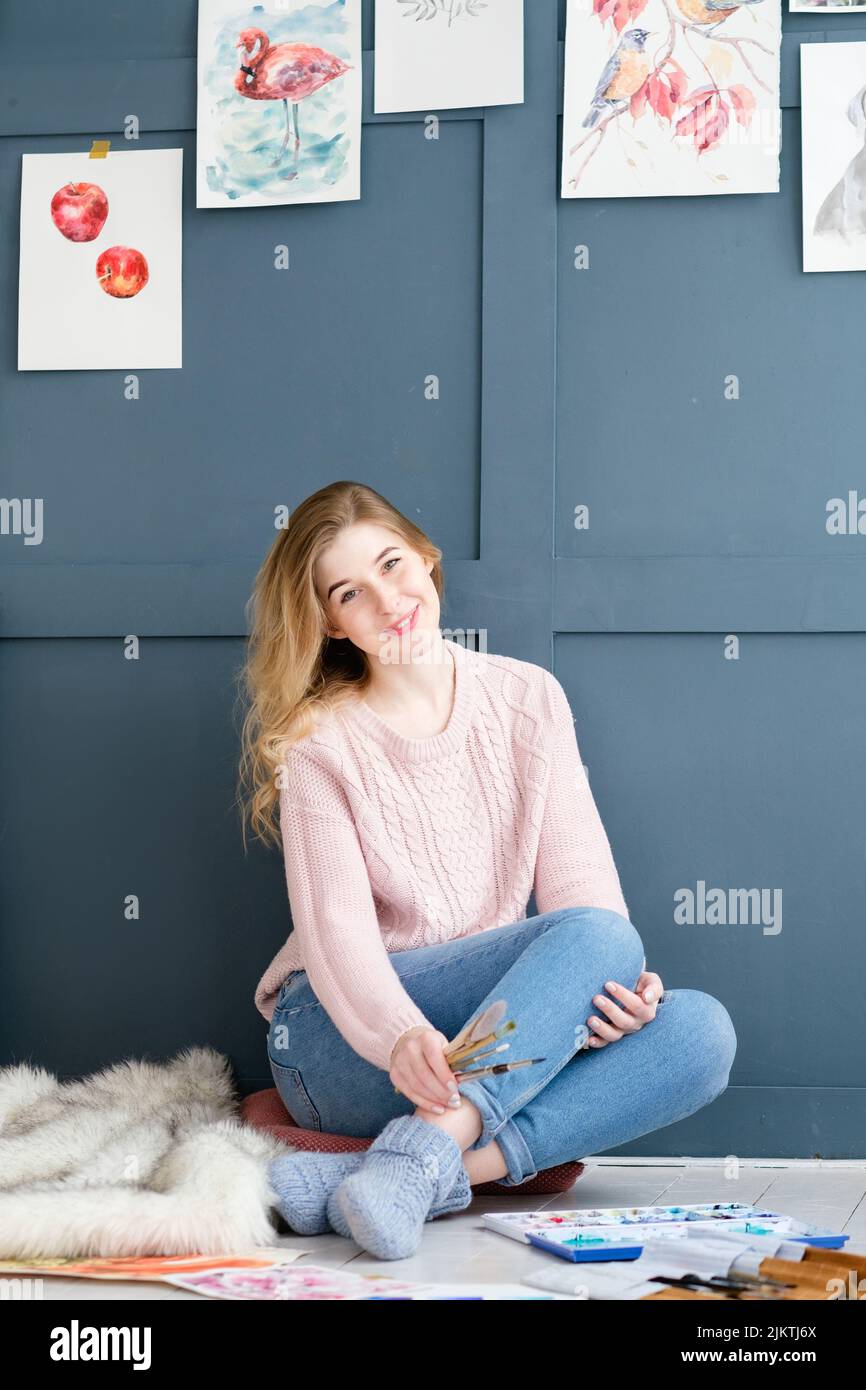 art lifestyle drawing self expression girl picture Stock Photo - Alamy