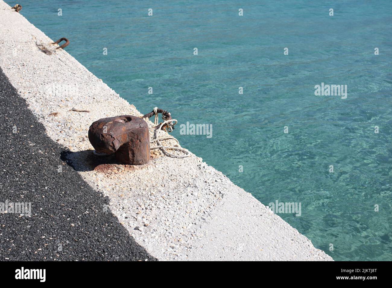 Rope holders hi-res stock photography and images - Alamy