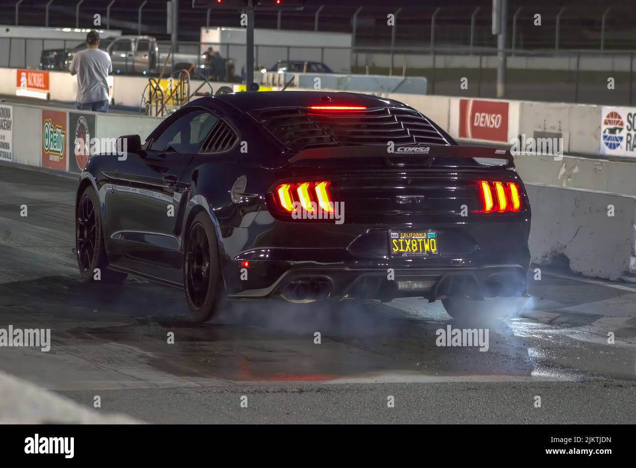 Burnout car hi-res stock photography and images - Alamy
