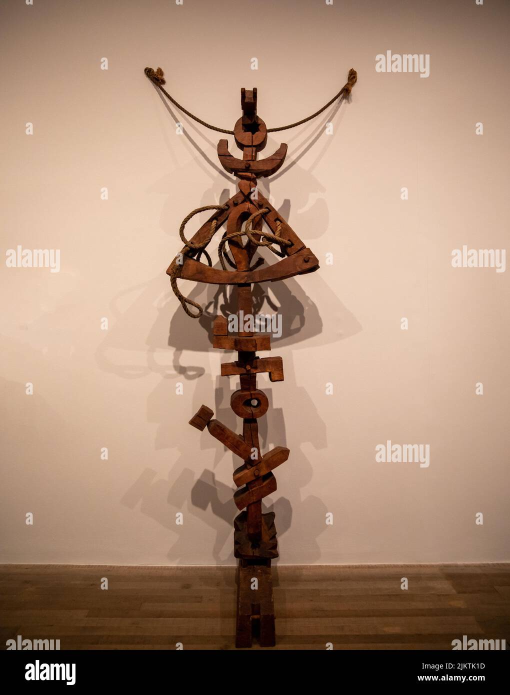 Totem for All Regions by Frederick Kiesler in the Tate Modern ...