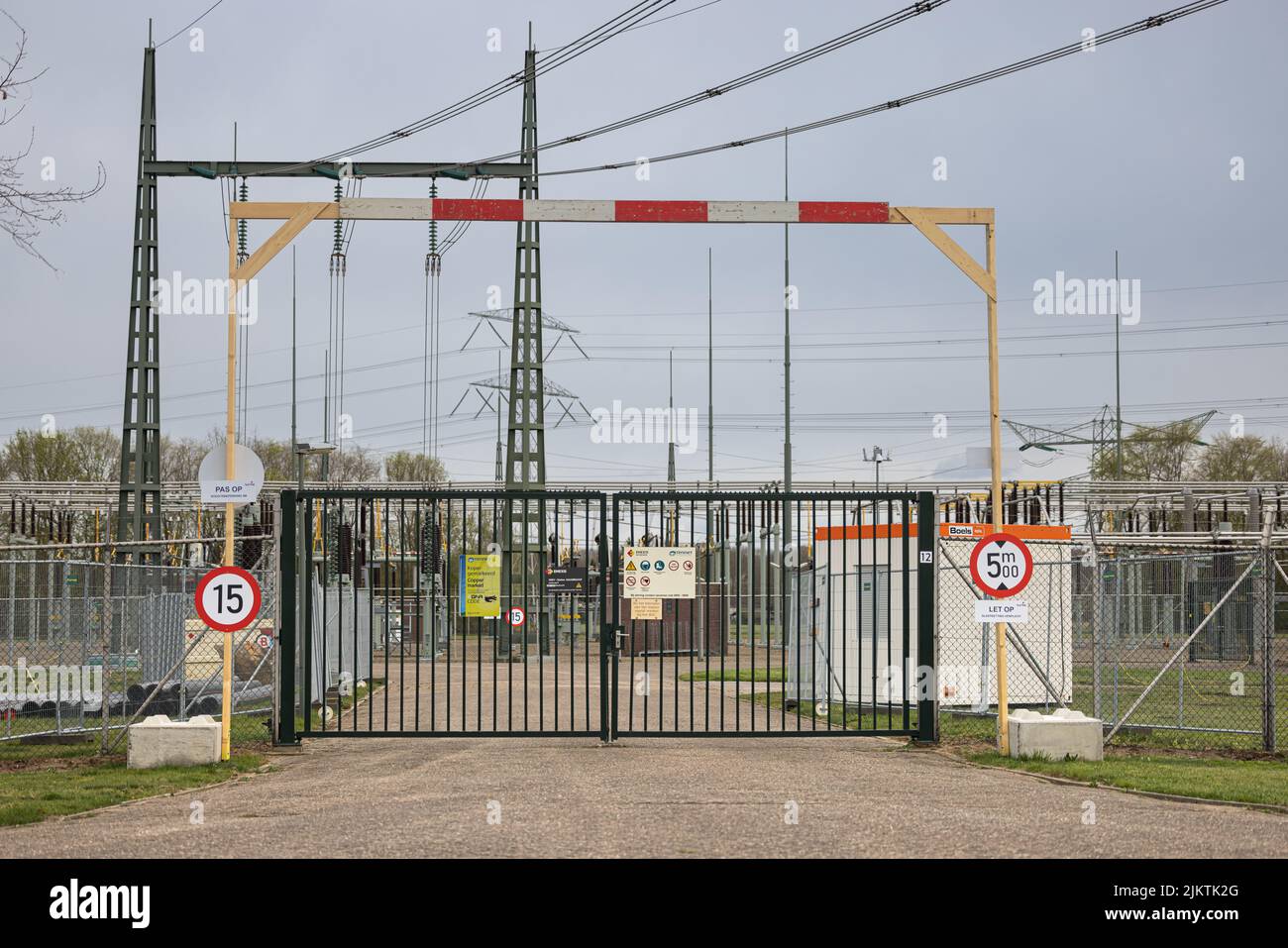 Electro fence hi-res stock photography and images - Alamy