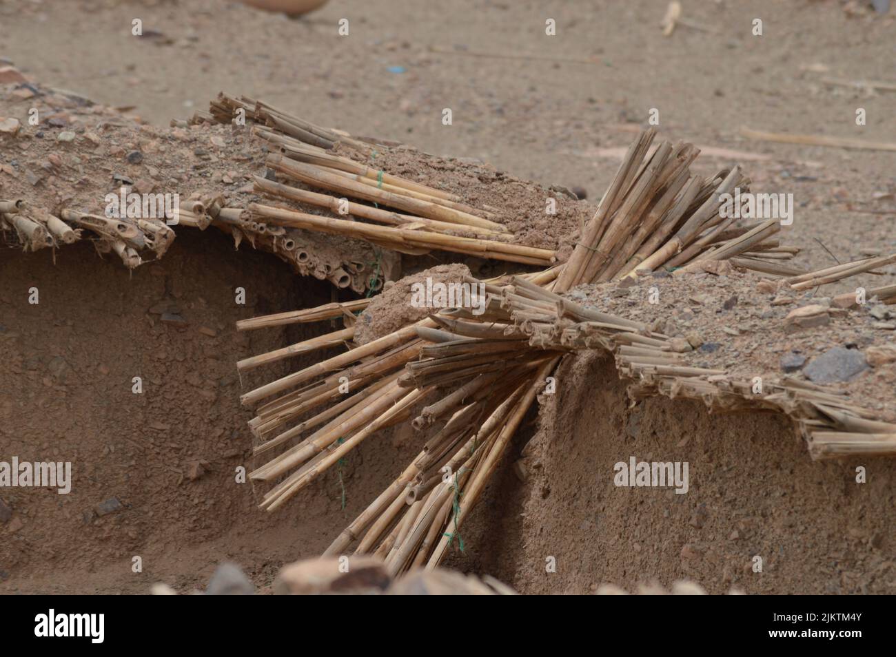 Old wooden texture destroyed wood hi-res stock photography and images ...