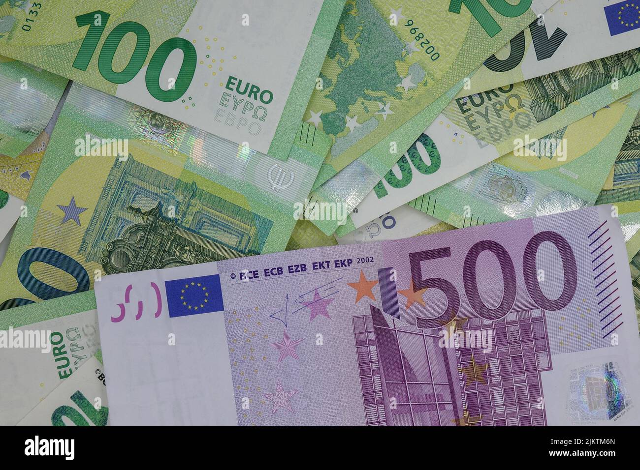 Purple banknotes hi-res stock photography and images - Alamy