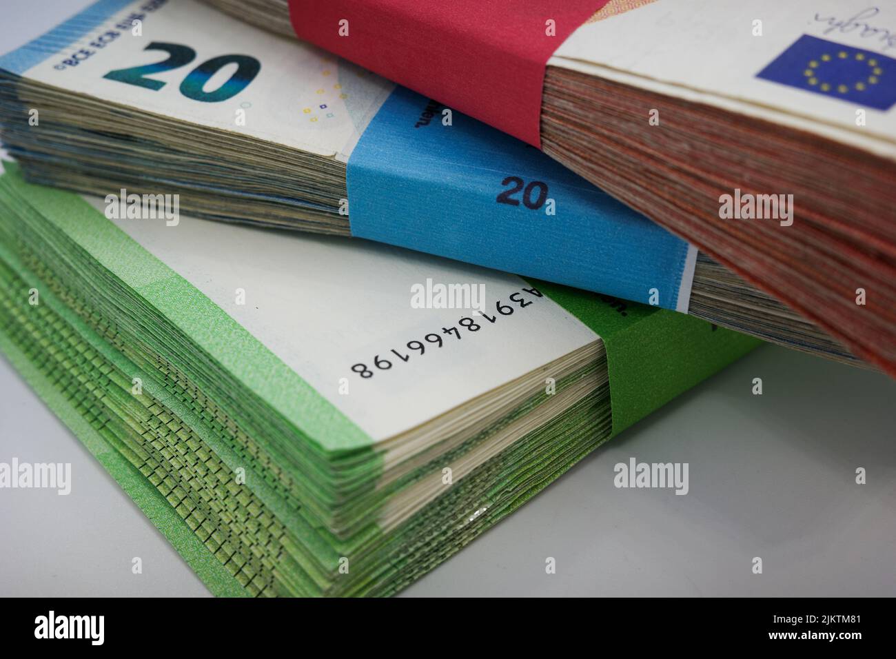 10 and 20 euro banknotes hi-res stock photography and images - Alamy