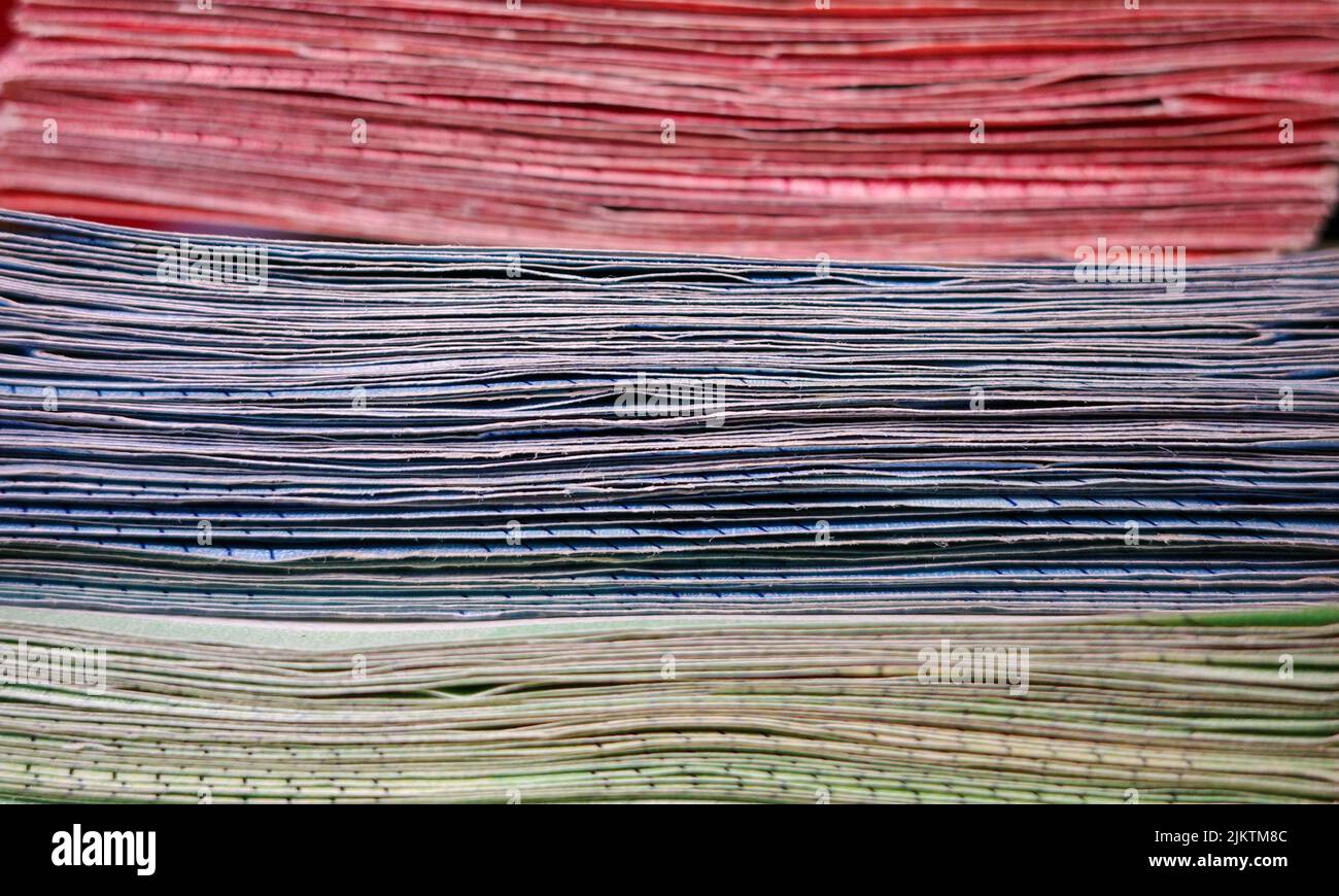 100 euro bills banknotes hi-res stock photography and images - Alamy