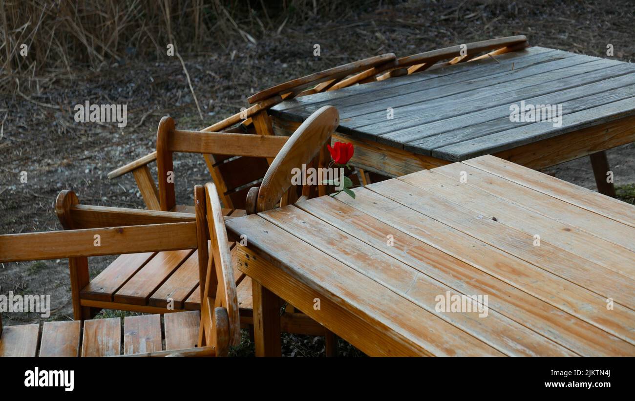 Left tables hi-res stock photography and images - Alamy