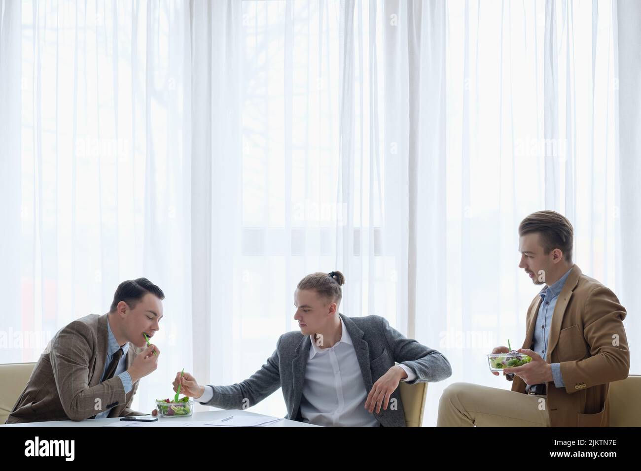 lunch break office business men healthy lifestyle Stock Photo - Alamy