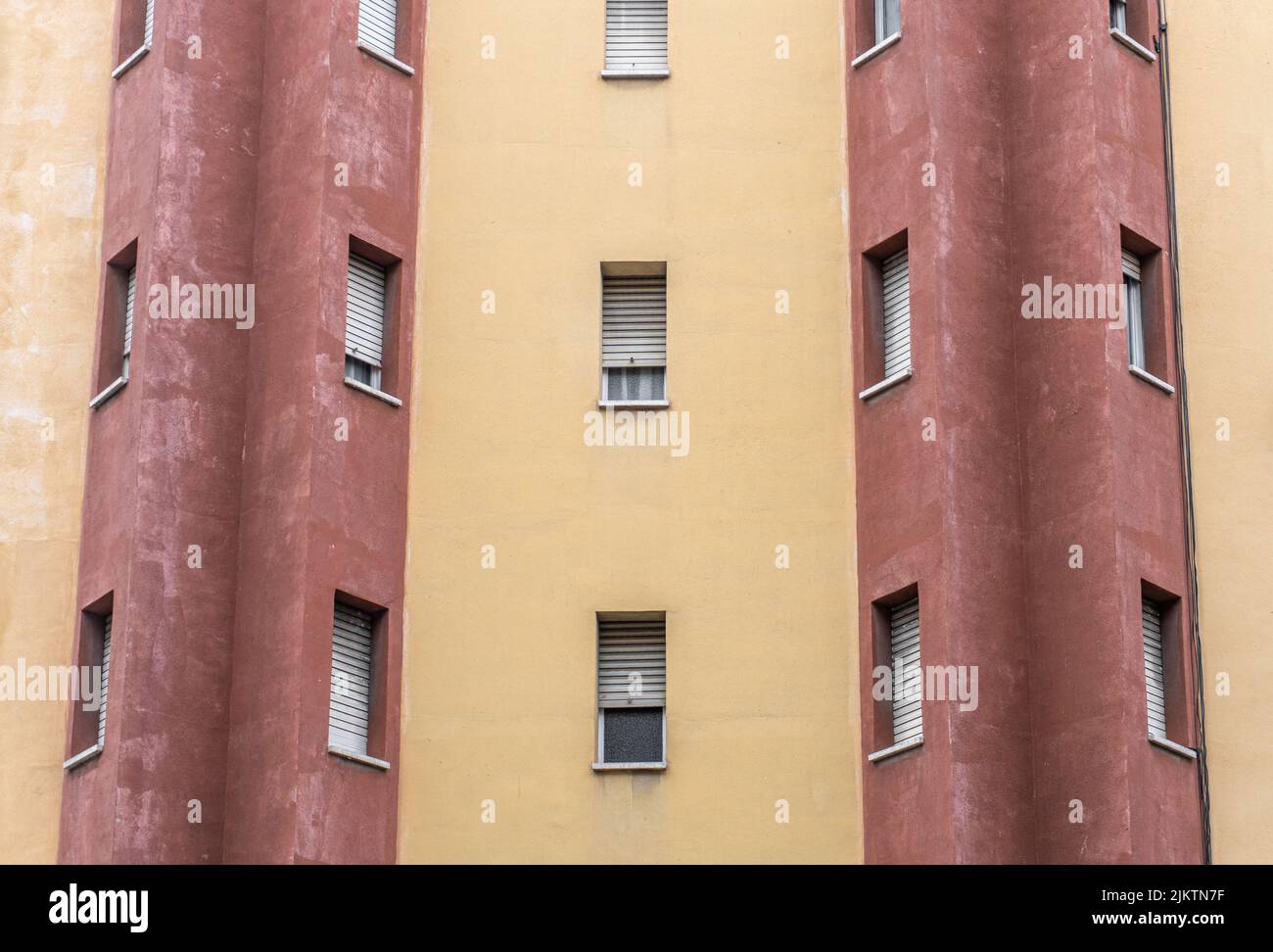 Closeup shot residential building hi-res stock photography and images ...