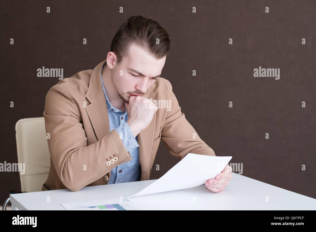Relaxed business hi-res stock photography and images - Alamy