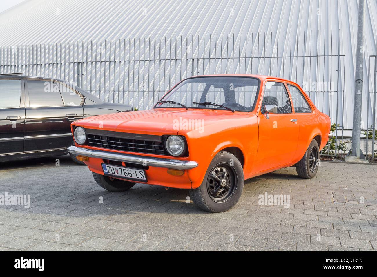 Coupe oldtimer hi-res stock photography and images - Alamy