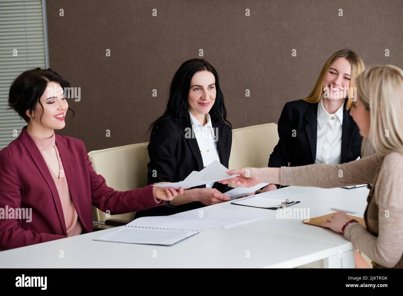 Job team join work hi-res stock photography and images - Alamy