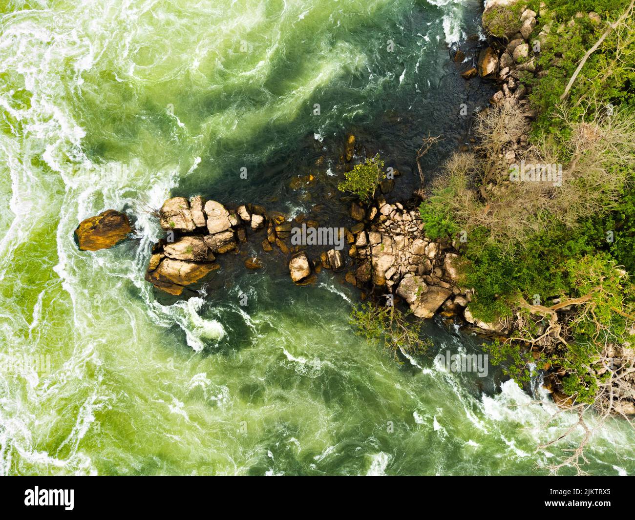 Green sea water hi-res stock photography and images - Alamy