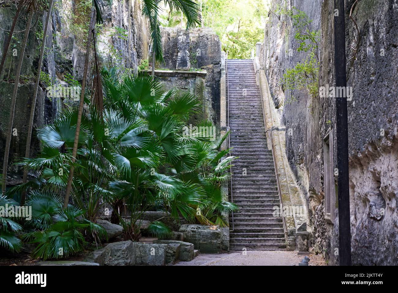 The Queens Staircase Nassau, Bahamas. 65 steps, 102 feet high, this ...