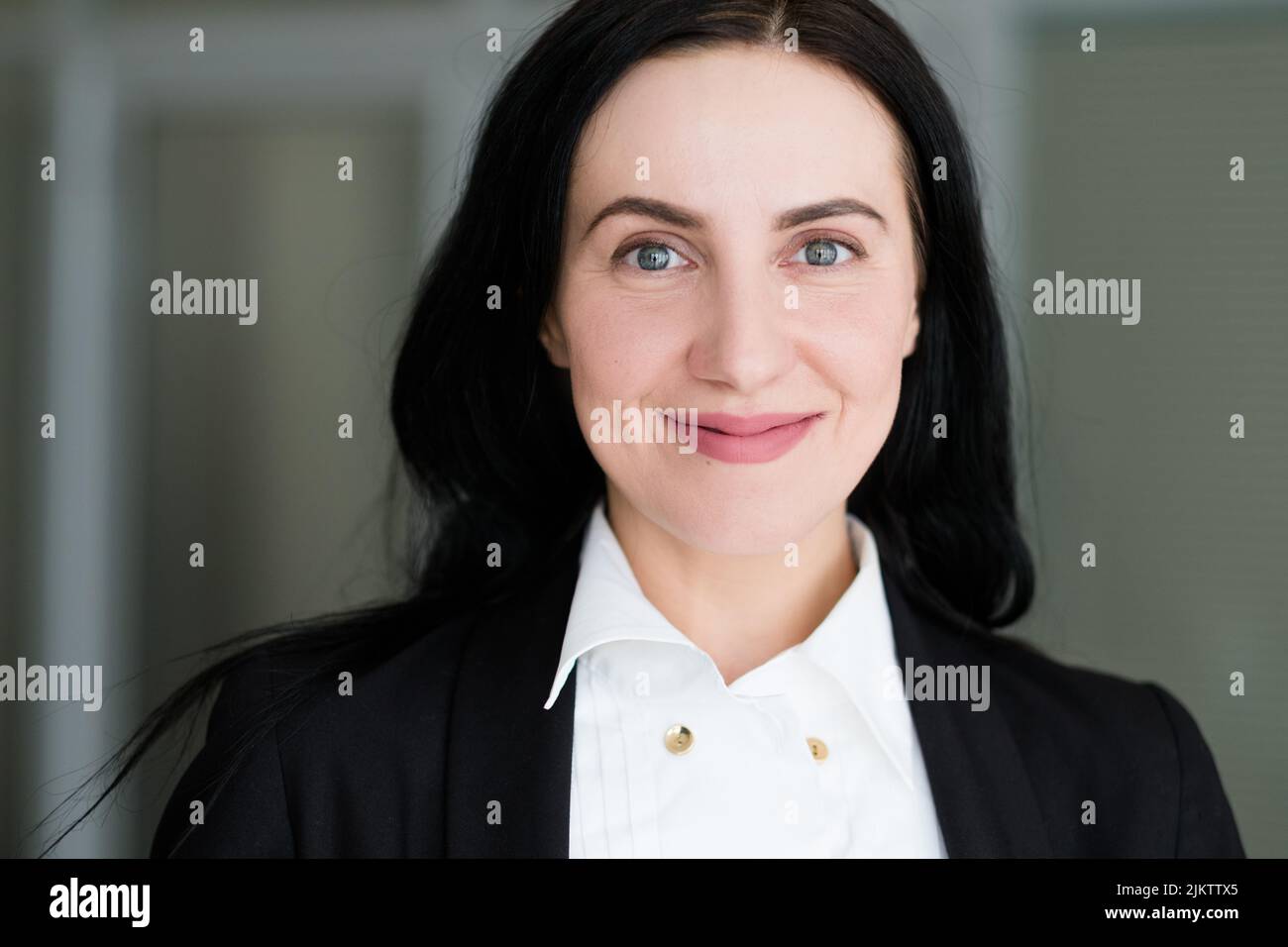 emotion face happy smiling joyful delighted woman Stock Photo - Alamy