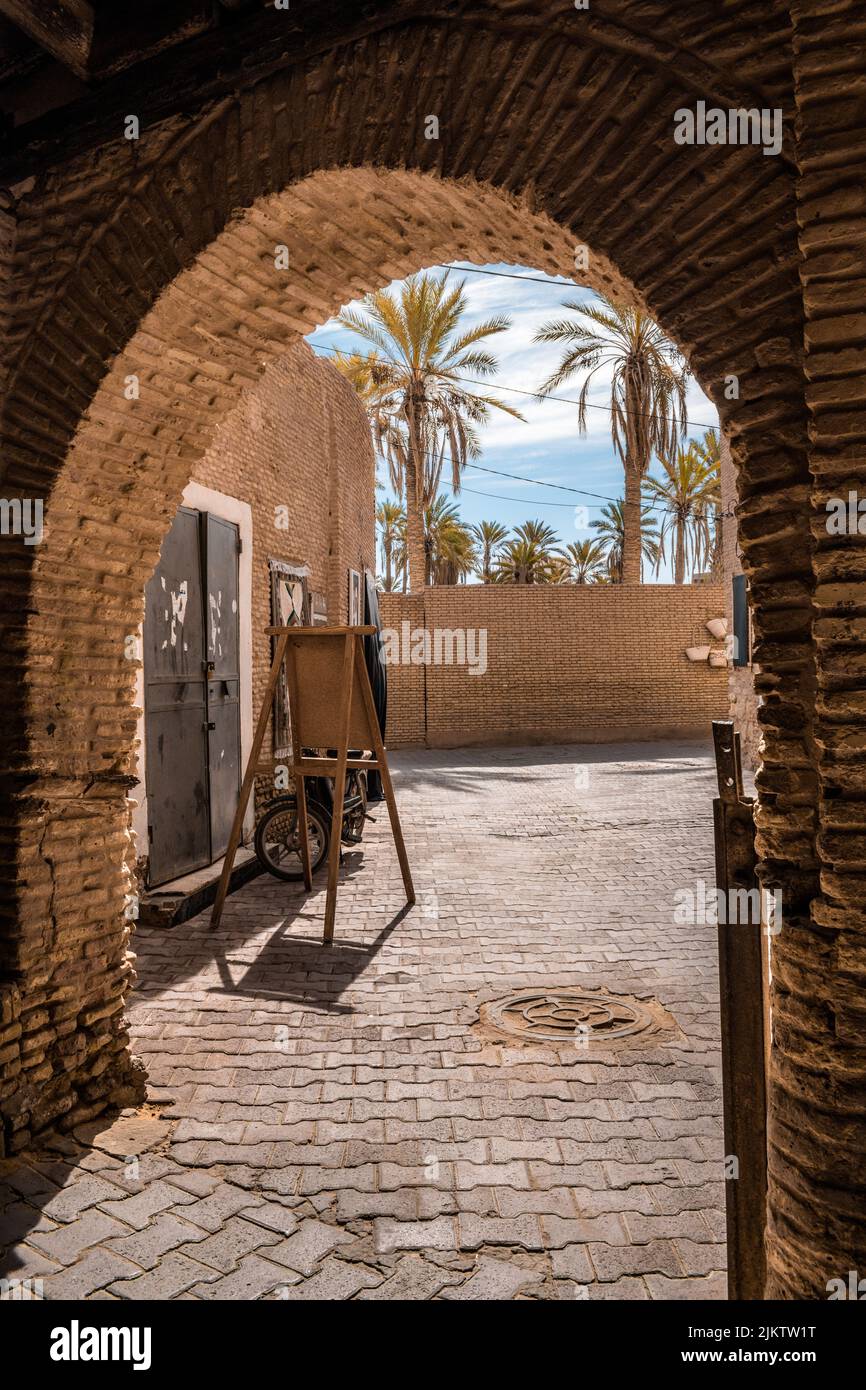 Old historical building arch hi-res stock photography and images - Alamy