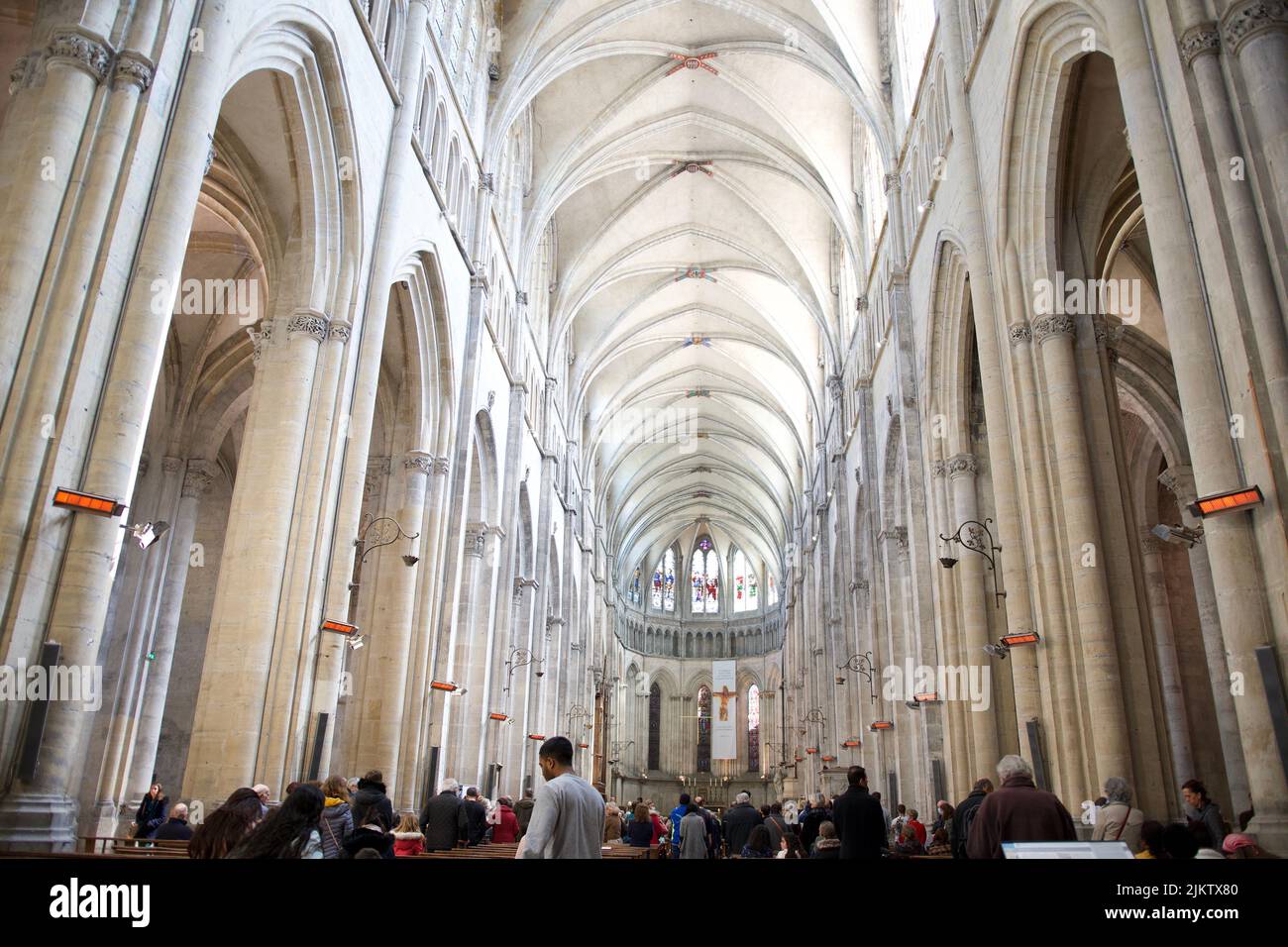 Mass in the interior of Saint Maurice cathedral in Vienne, France Stock ...