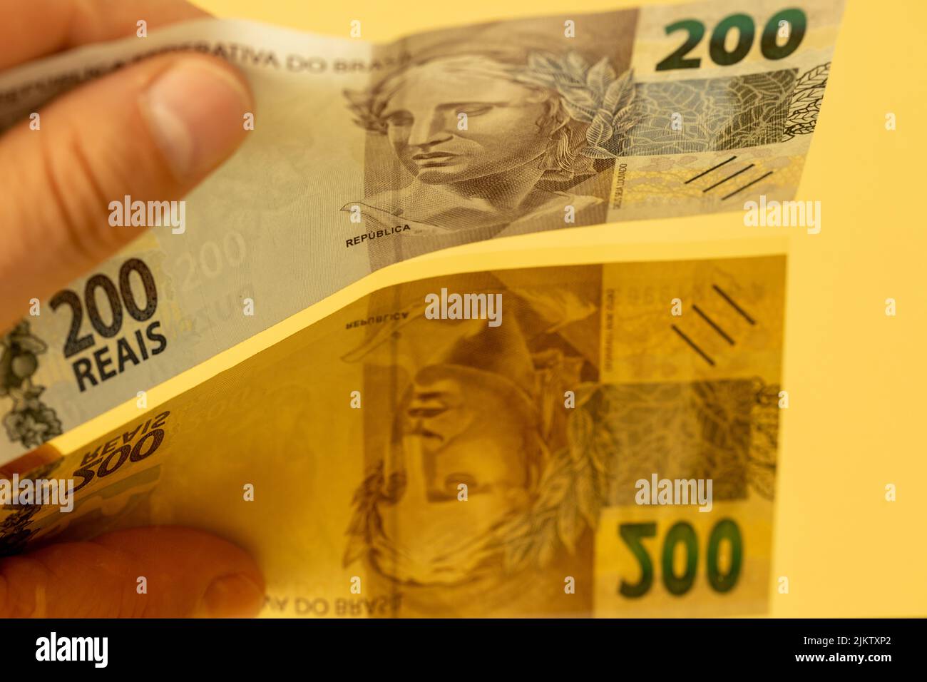 Brazilian money currency 200 hi-res stock photography and images - Alamy