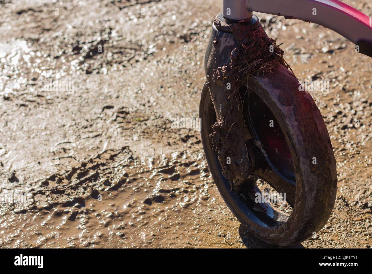 Field full of mud hi-res stock photography and images - Alamy