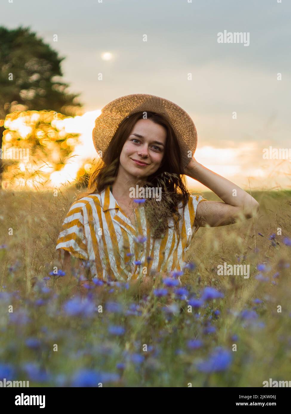 Wicker face hi-res stock photography and images - Alamy